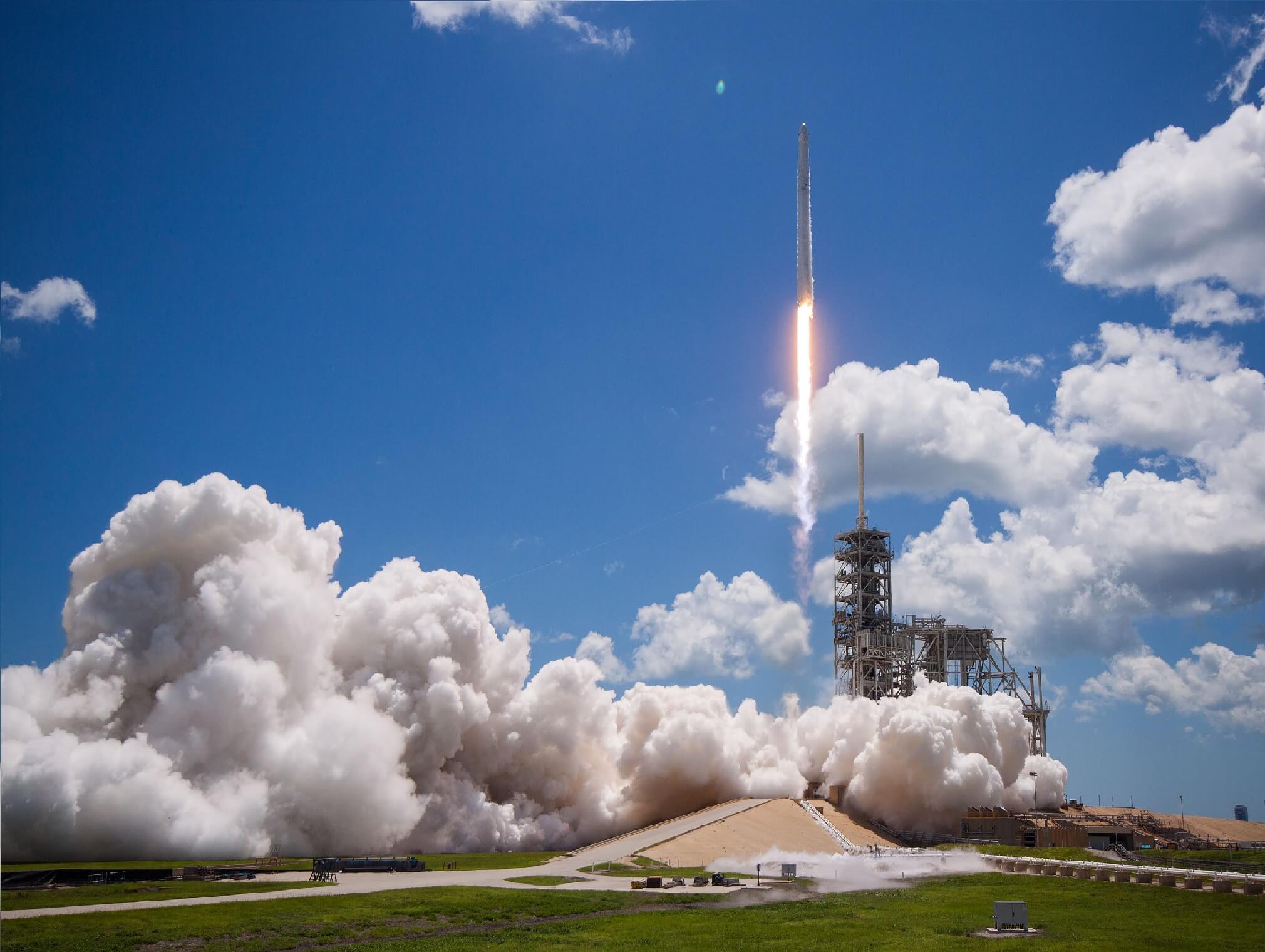 SpaceX launches DRAGON CRS-12 cargo mission to ISS (Updated) - Seradata