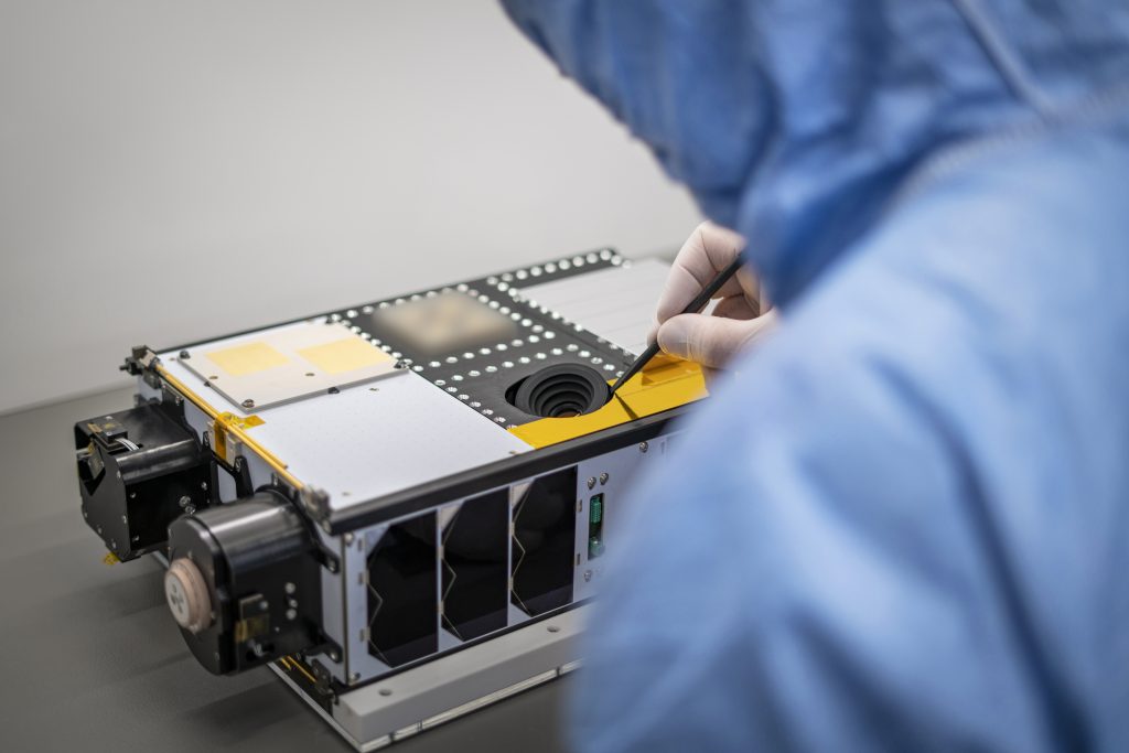 D-2/Atlacom-1 satellite changes hands mid-orbit - Seradata