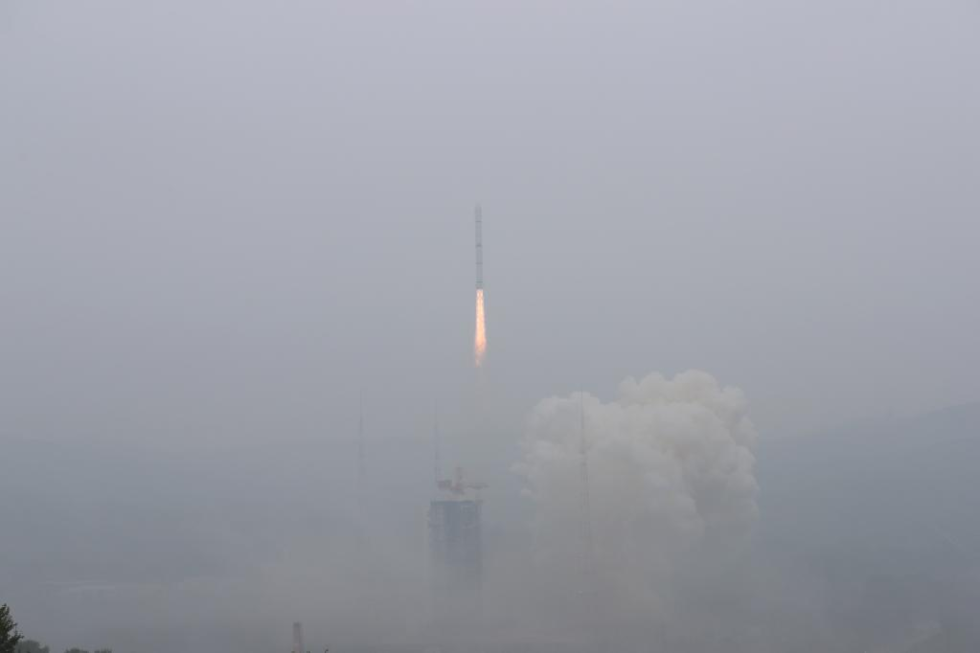 Chinese Long March 2C successfully launches SAR satellite pair - Seradata