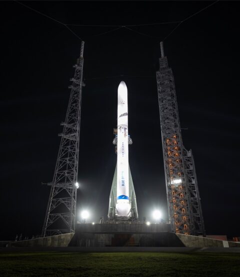 NASA debuts concept design for manned Mars rover - Seradata